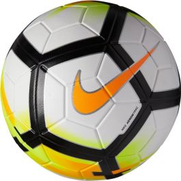 Nike Magia Football